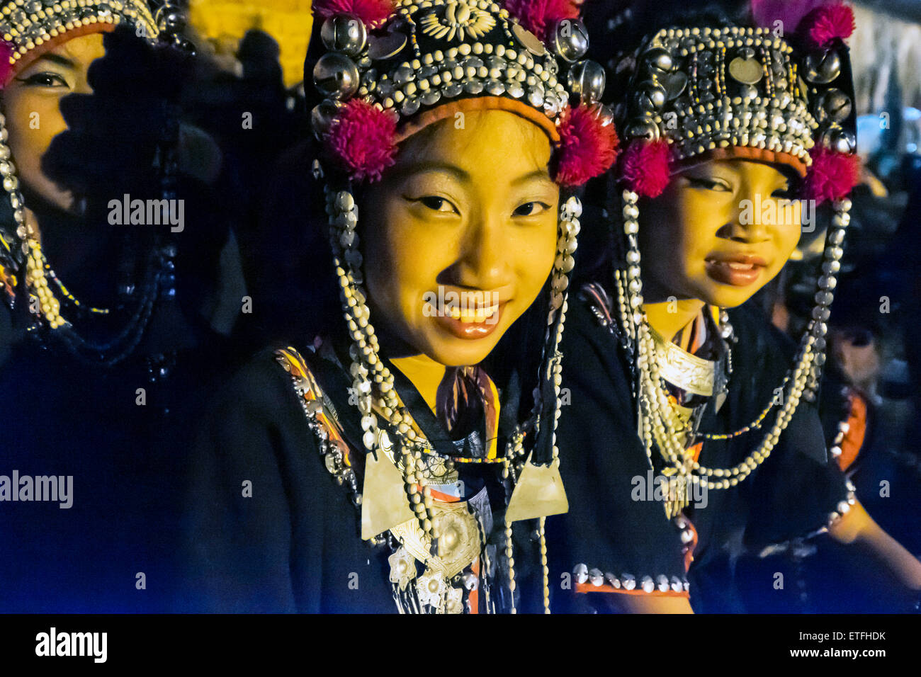 Akha Girl Banque d'image et photos - Alamy