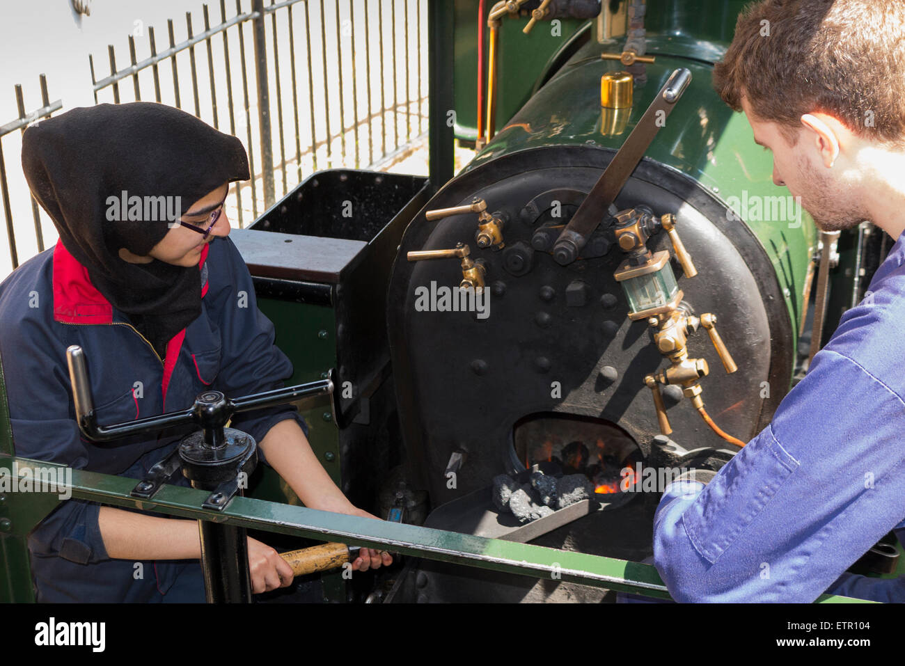 Modèle miniature / narrow gauge Railway locomotive train à vapeur et de ...