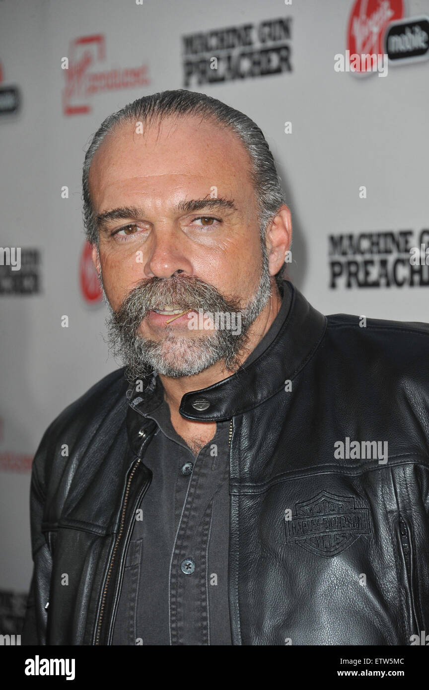 Sam childers machine gun preacher Banque de photographies et d’images à ...