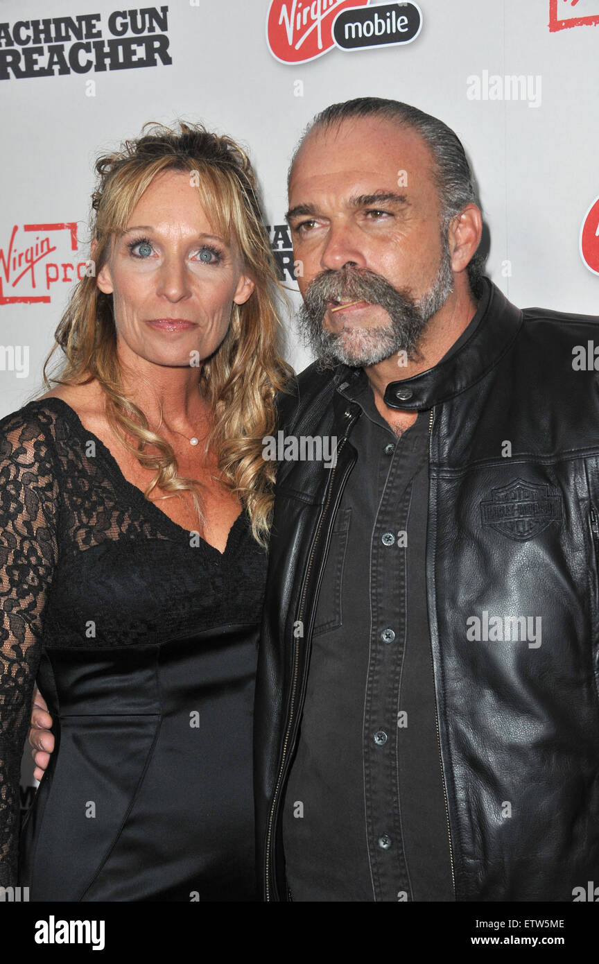 Sam childers machine gun preacher Banque de photographies et d’images à ...