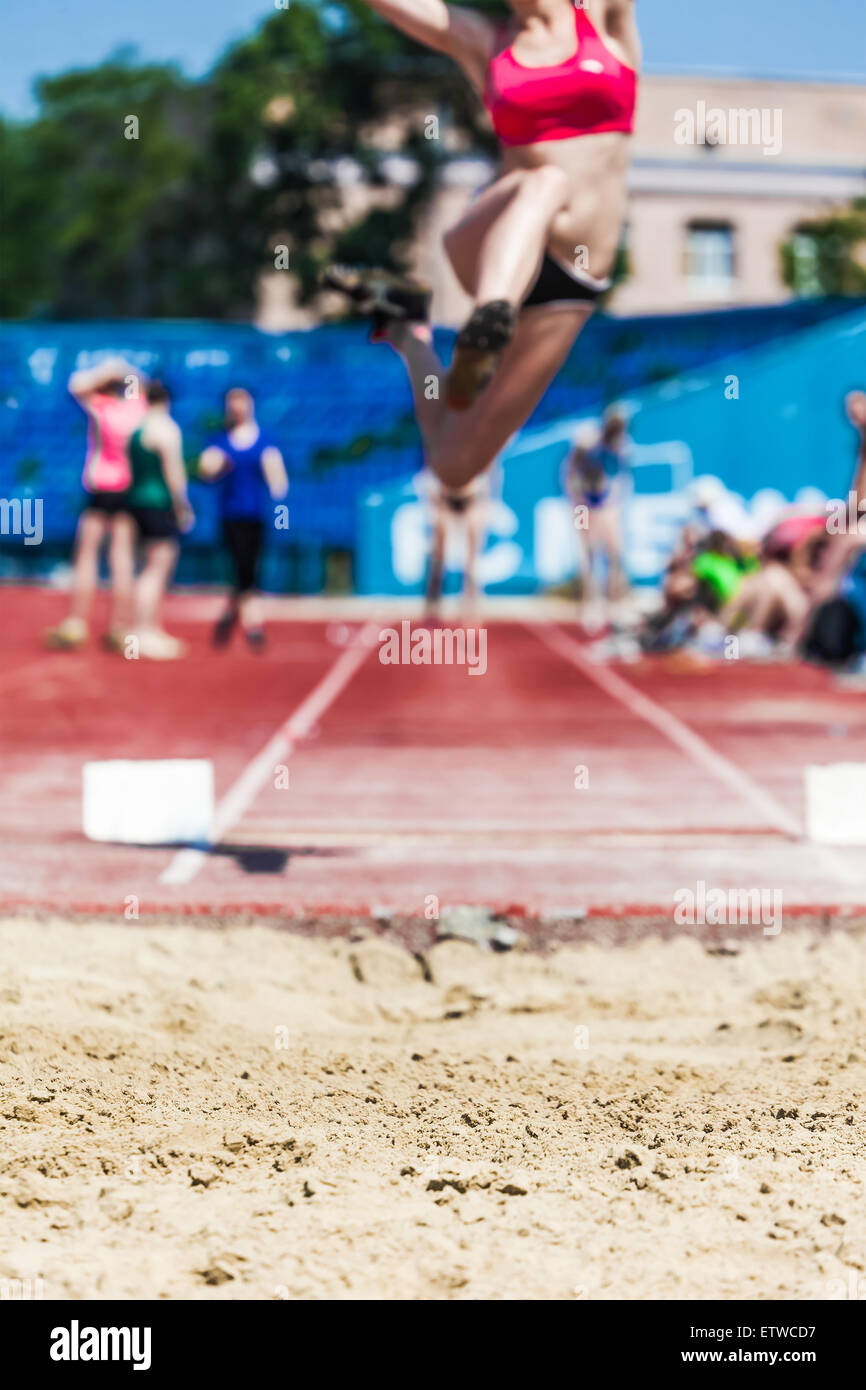 Les compétitions en athlétisme, saut en longueur Photo Stock - Alamy