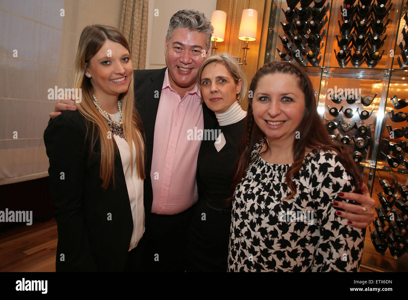 Présentation de la série documentaire Jonathan Phang's Gourmet de train ...