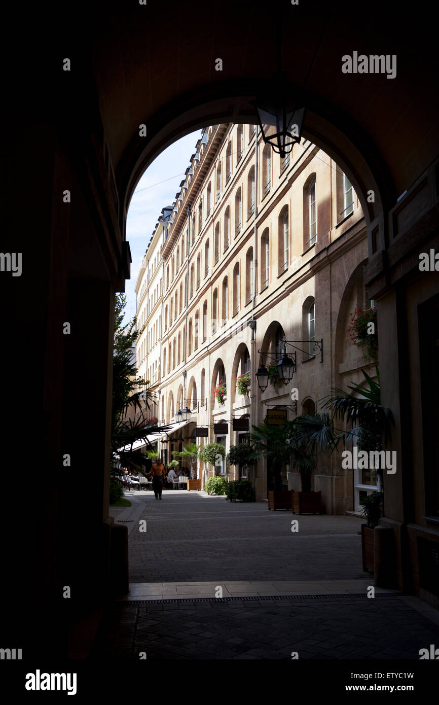 Marques de luxe magasins paris Banque de photographies et d’images à haute résolution - Alamy