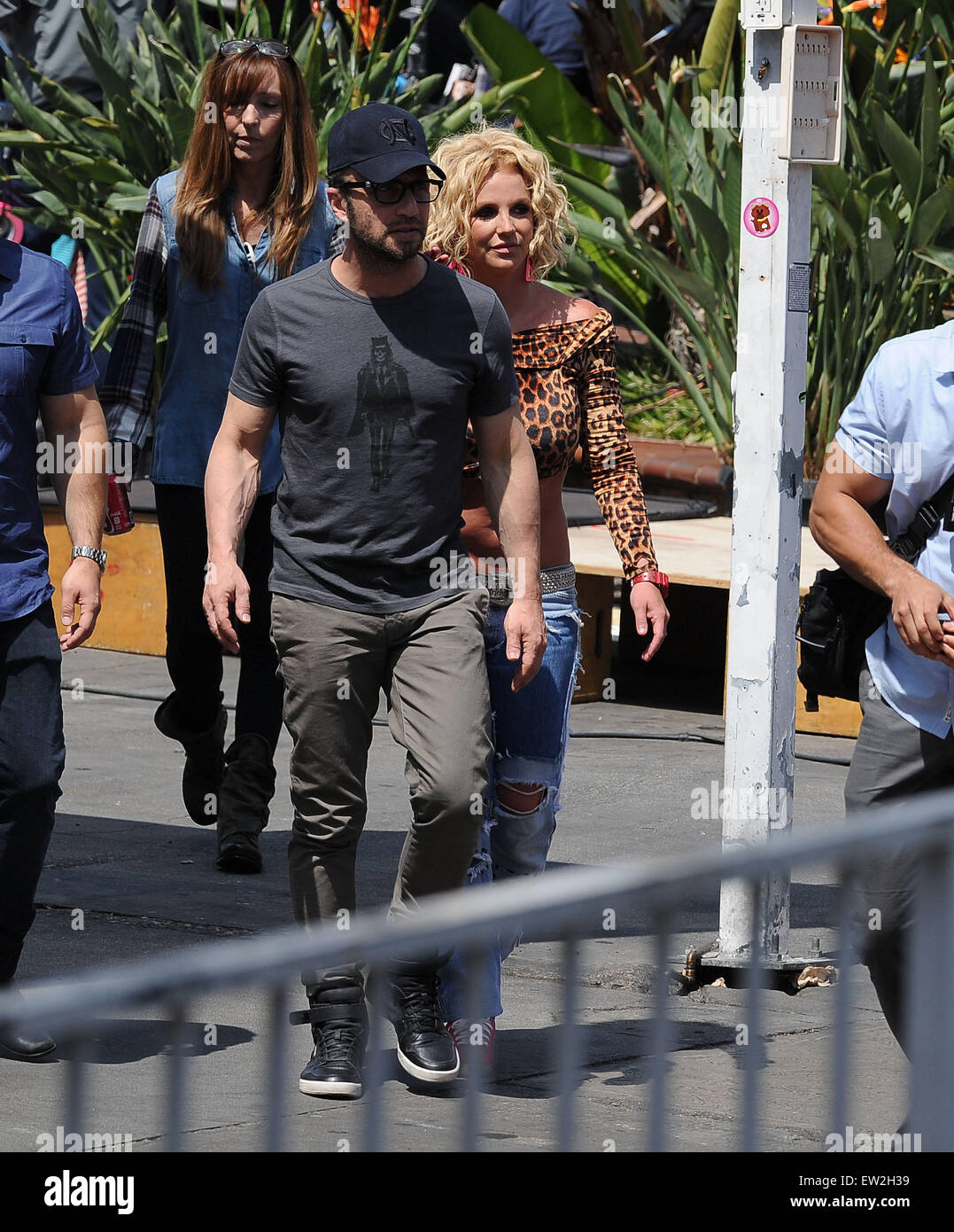 Britney spears and larry rudolph Banque de photographies et d’images à ...