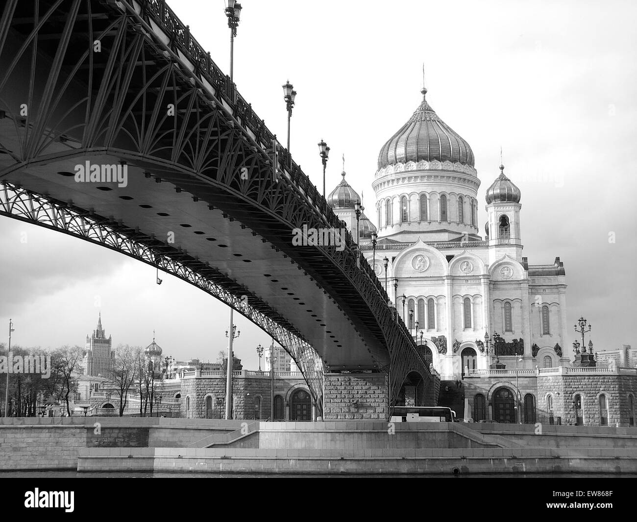 Cathédrale du christ sauveur Banque d'images noir et blanc - Alamy