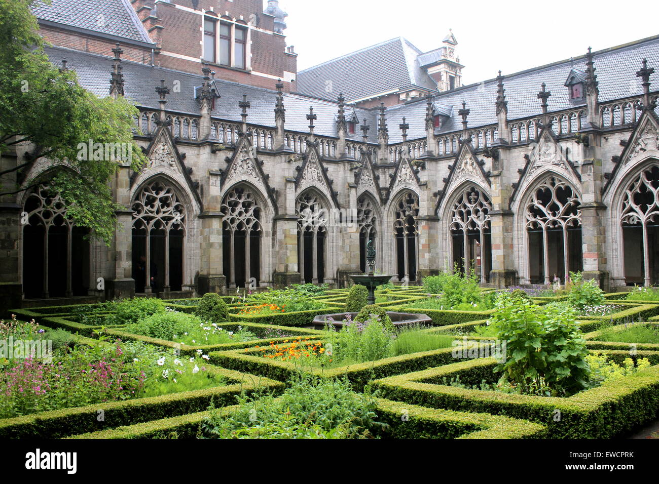 Jardin de kloostertuin Banque de photographies et d’images à haute ...