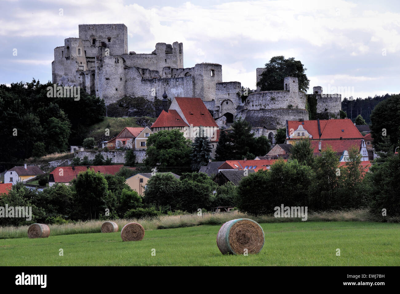Rabi castle Banque de photographies et d’images à haute résolution - Alamy