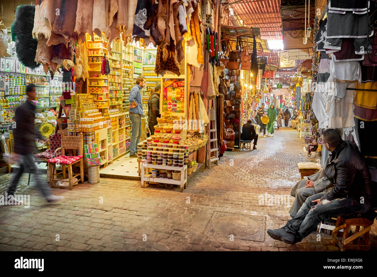Personnes marrakech maroc Banque de photographies et d’images à haute ...