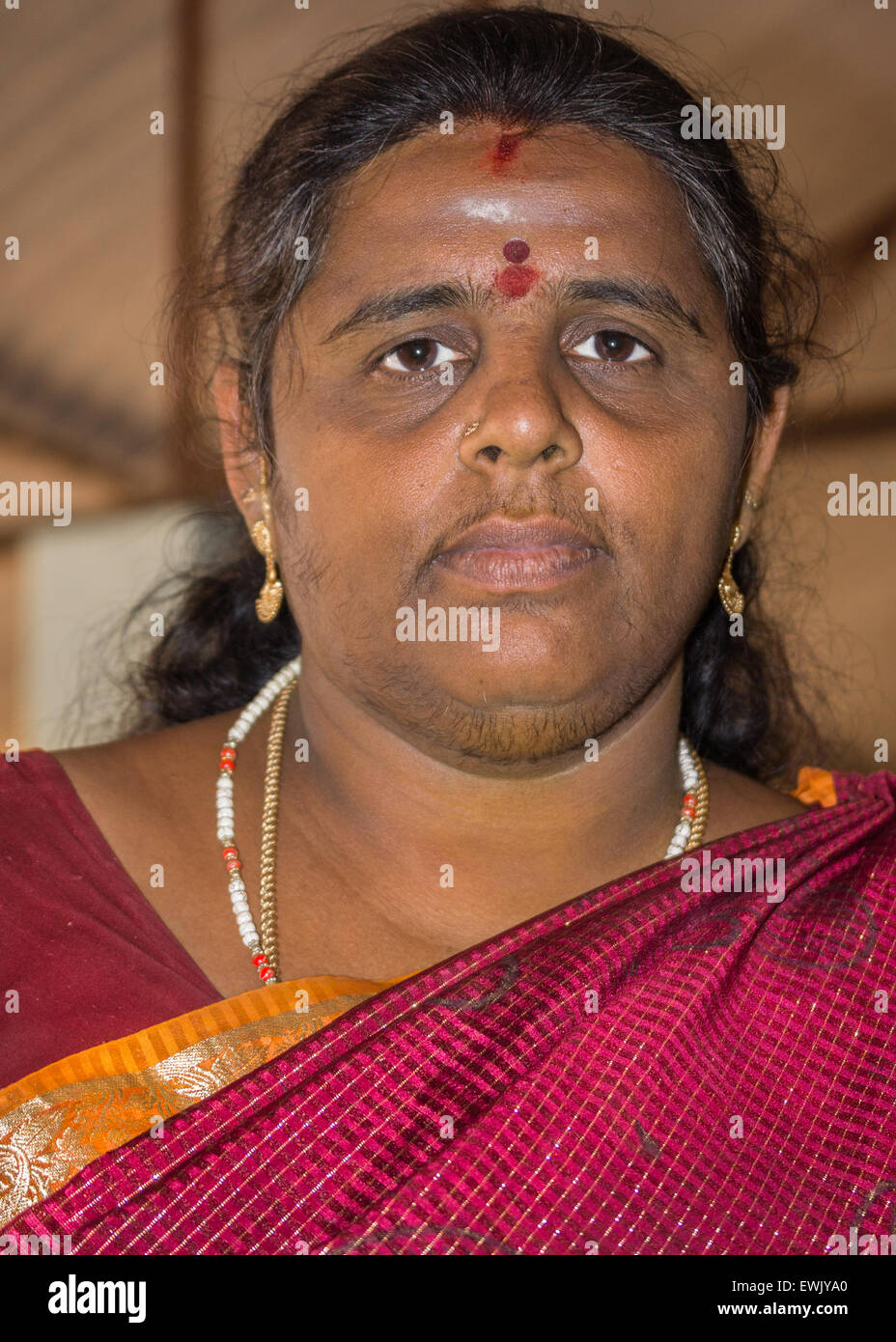 Femme avec moustache Banque de photographies et d’images à haute ...