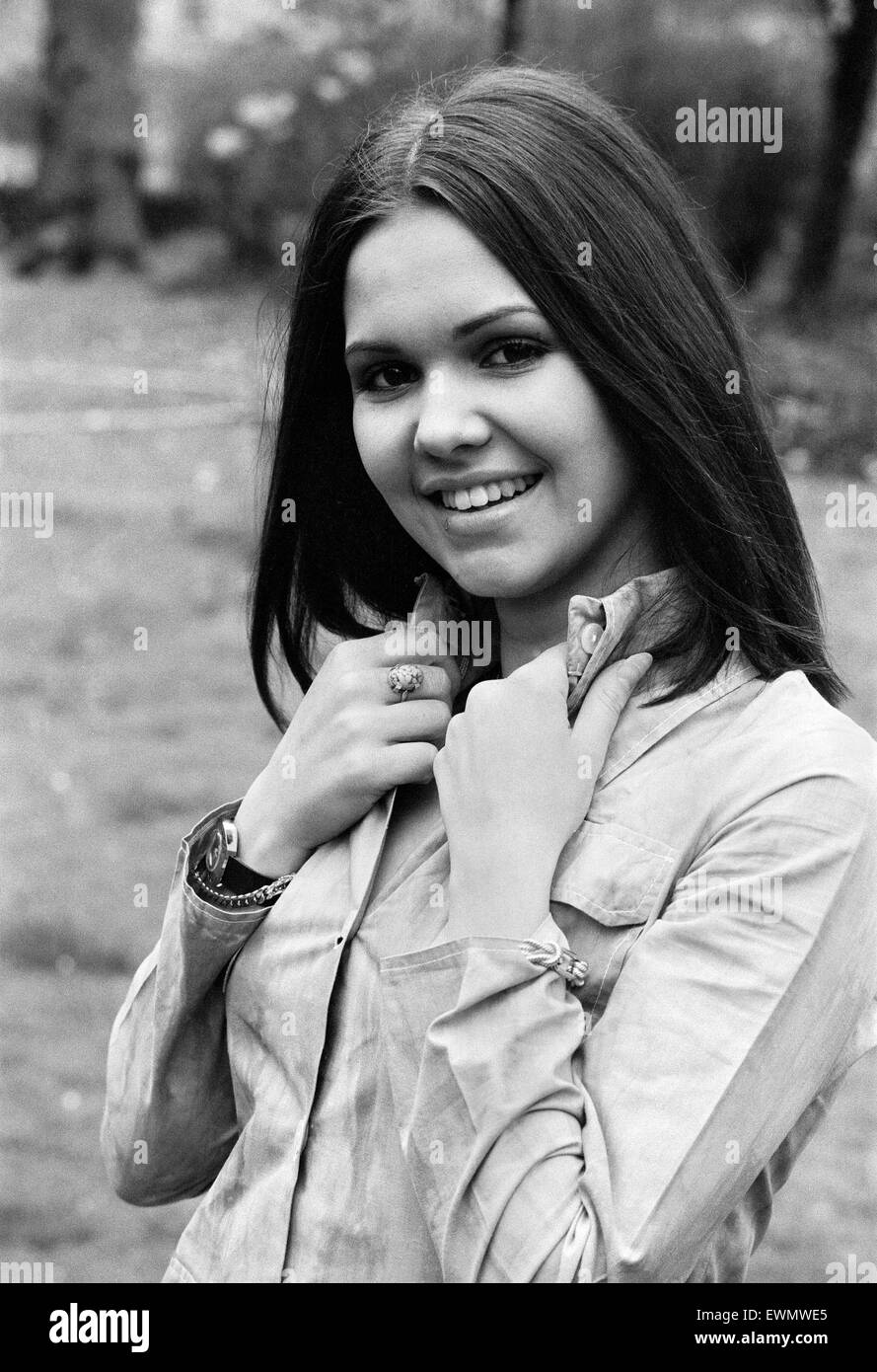 Chanteuse française, Anne-Marie David, vainqueur de l'Eurovision 1973 ...