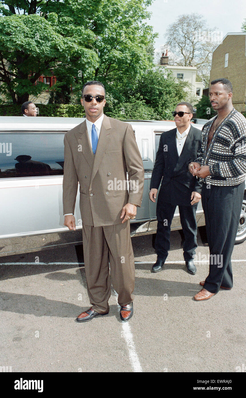 Le rappeur américain MC Hammer visiter Stockwell Park Comprehensive ...