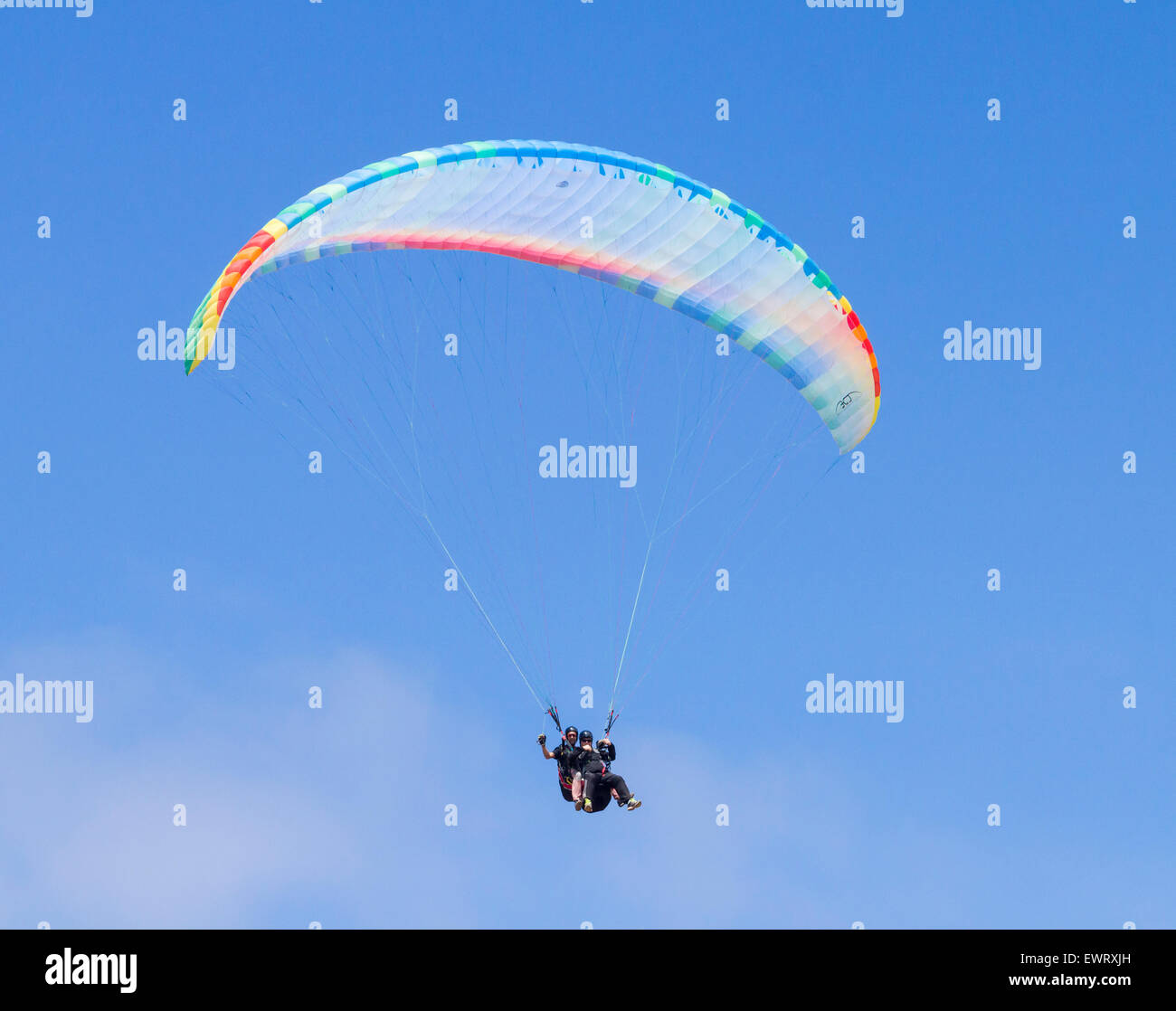 Tandem parapente Banque de photographies et d’images à haute résolution ...