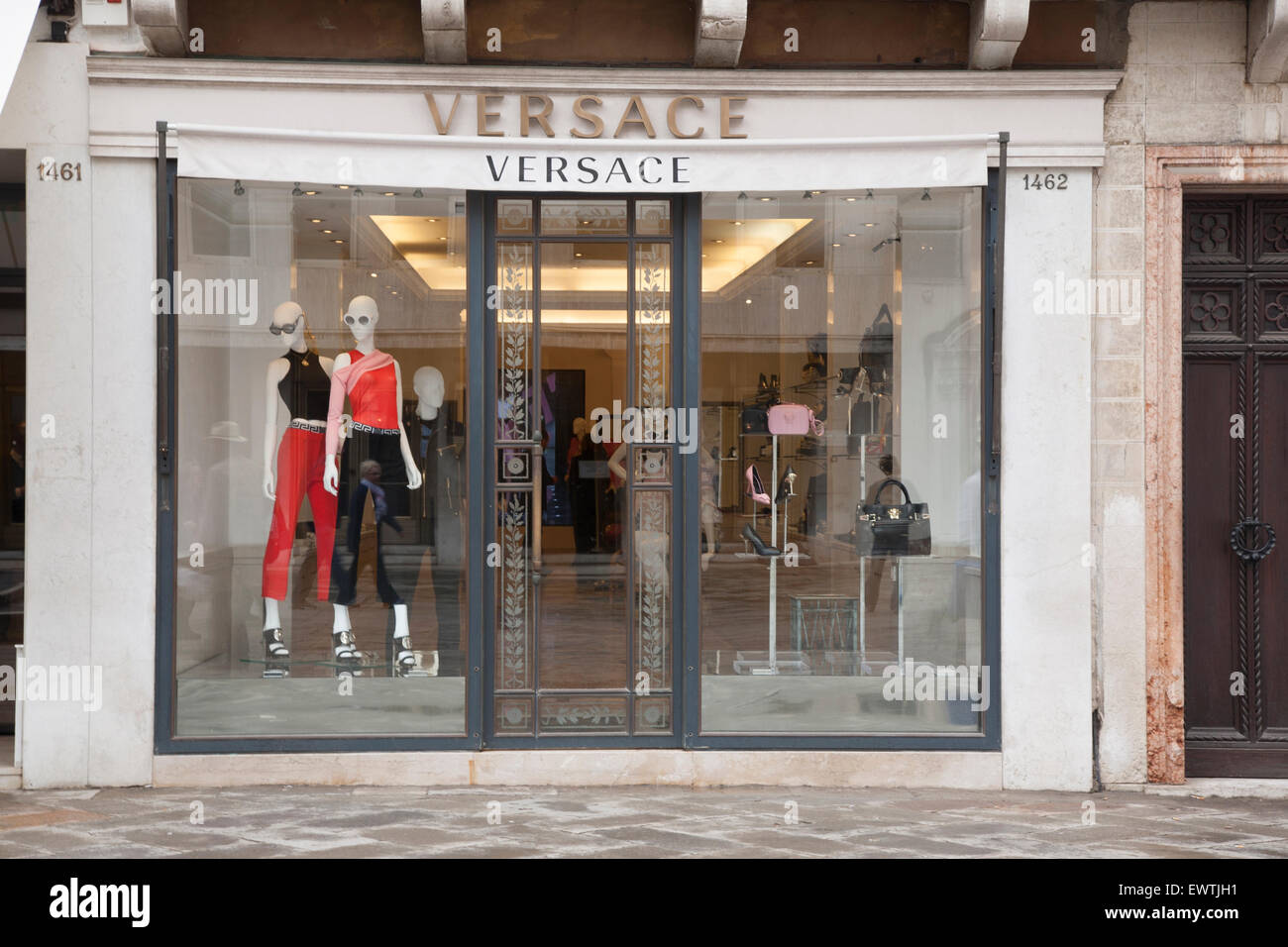Vitrine Versace et façade, Venise, Italie Photo Stock - Alamy