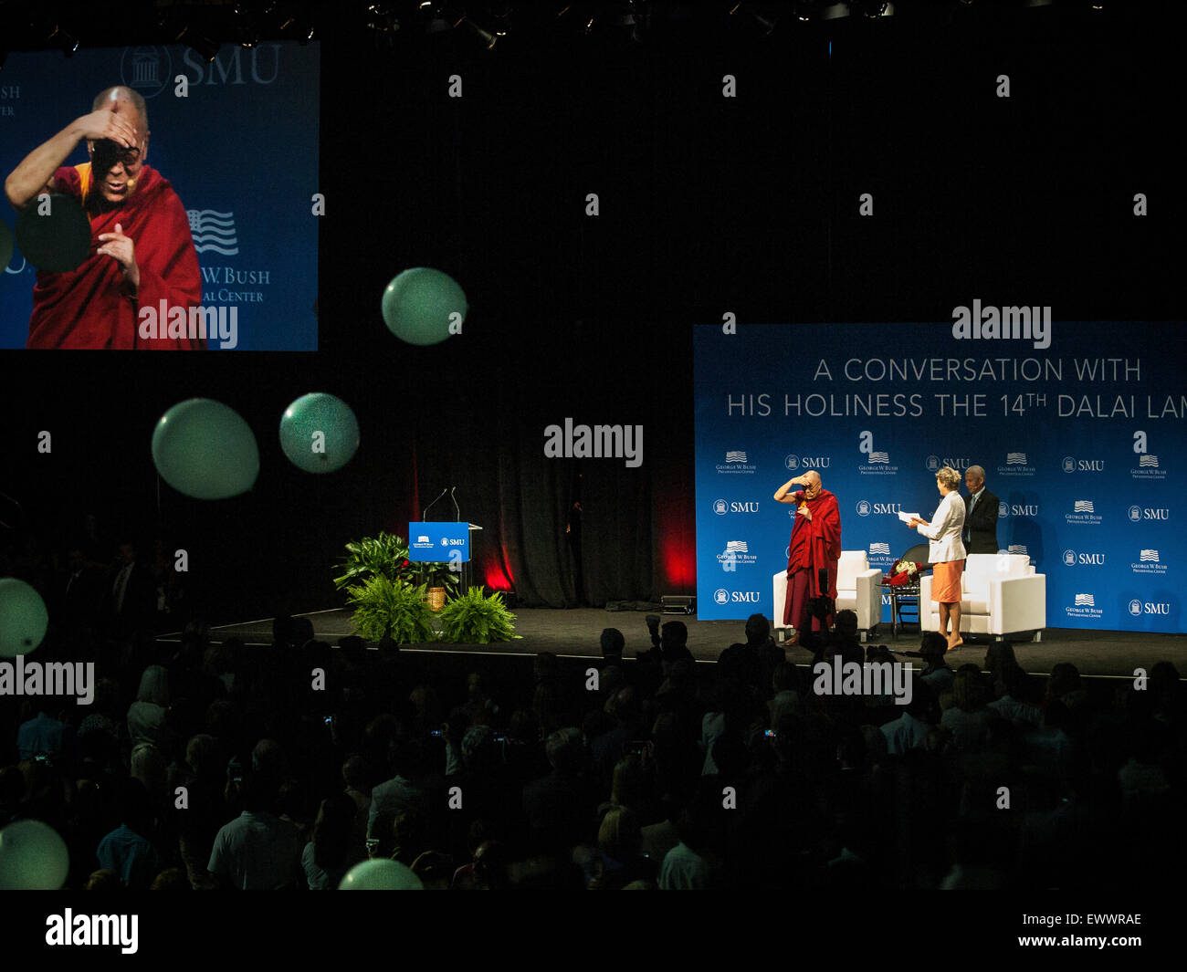 President george bush dalai lama Banque de photographies et d’images à ...