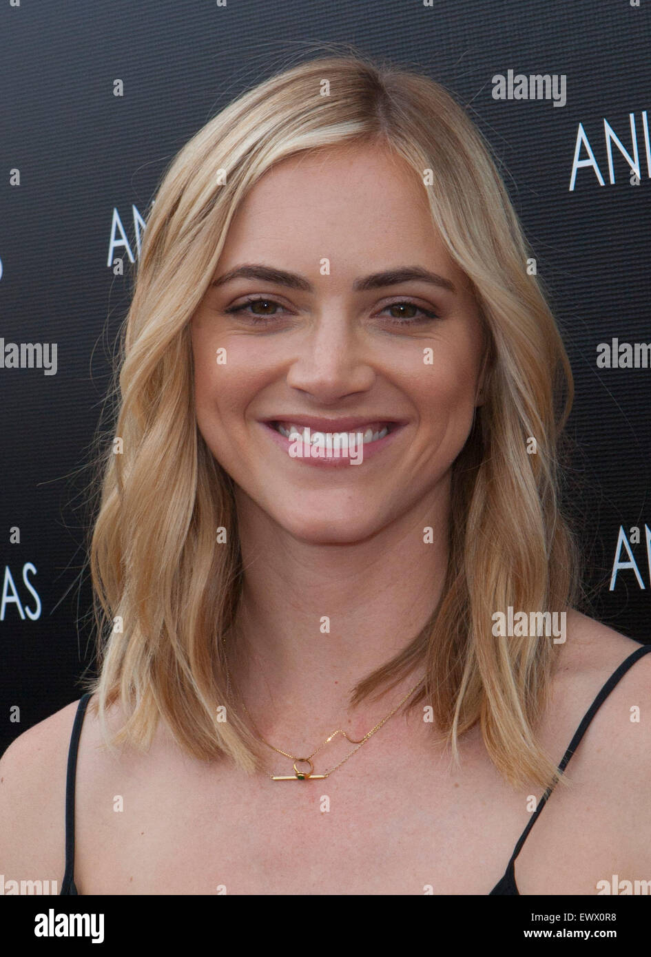 Emily wickersham Banque de photographies et d’images à haute résolution ...