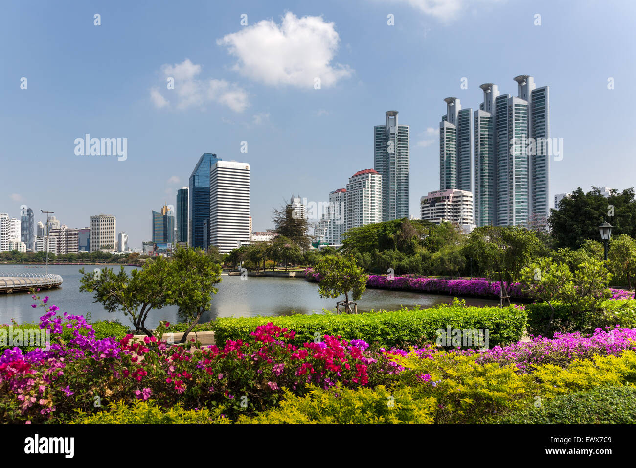 Skyline du parc Banque de photographies et d’images à haute résolution ...