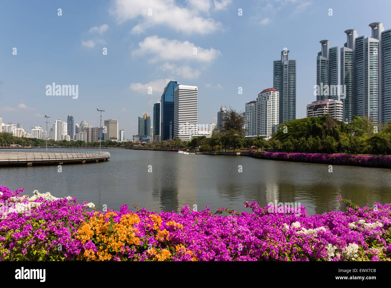 Skyline du parc Banque de photographies et d’images à haute résolution ...
