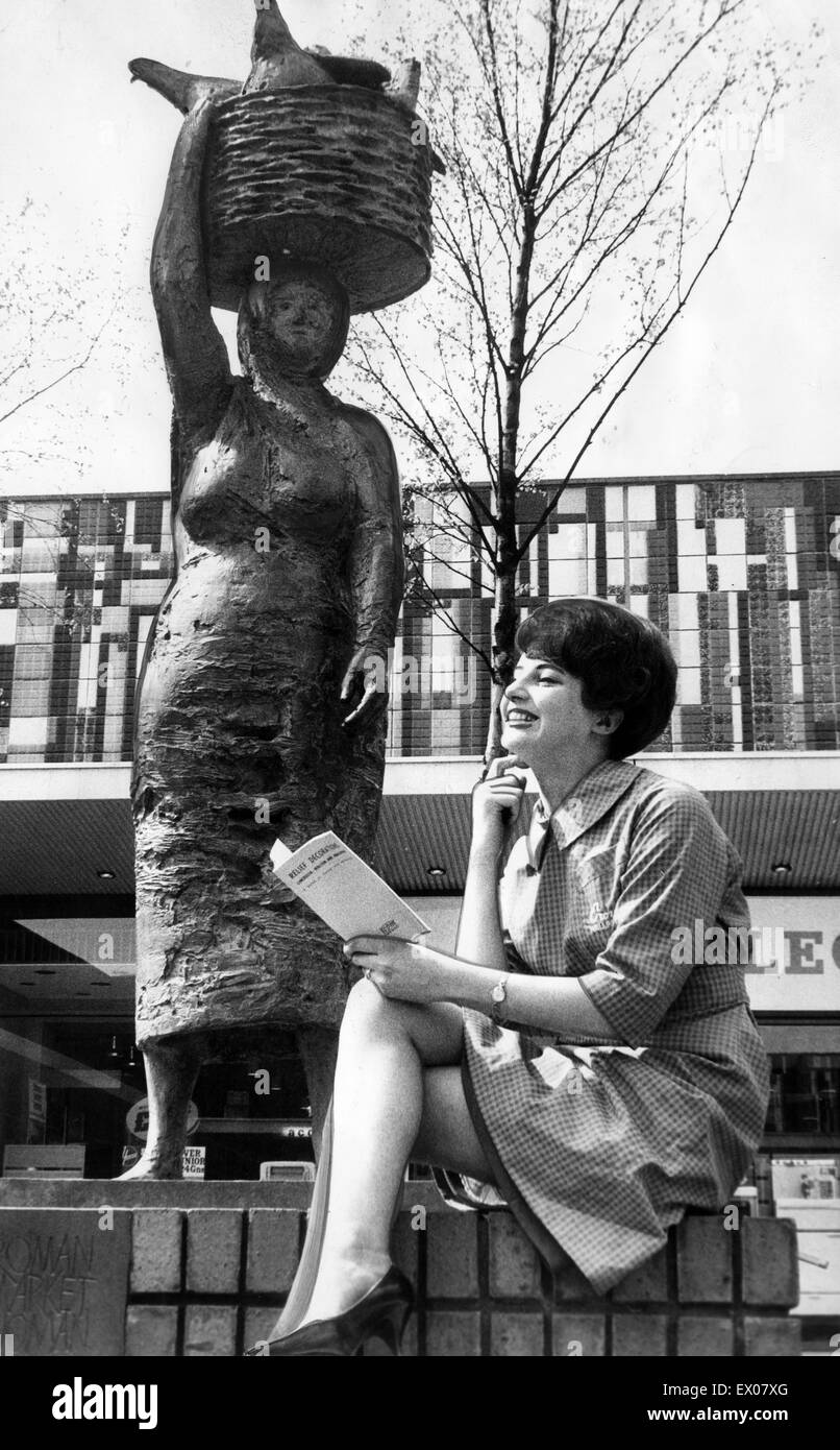 Statue de Hans Scharz une deplicting marché romain femme au centre ...