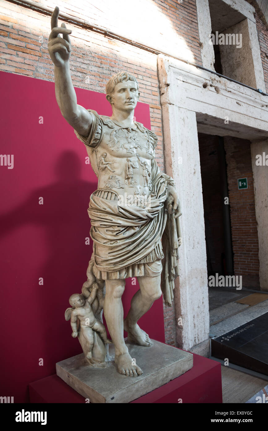 Prima porta augustus statue Banque de photographies et d’images à haute ...