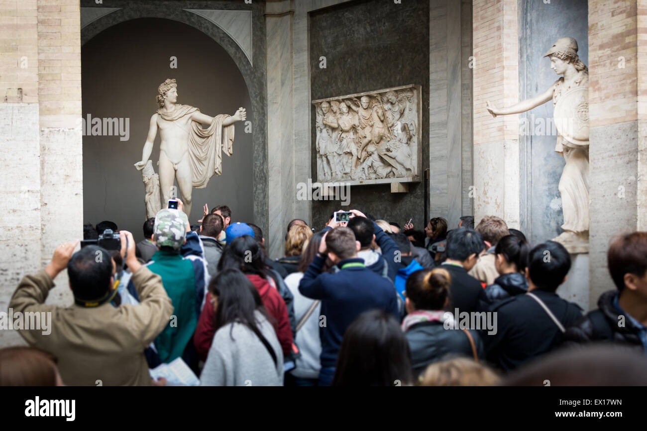 Statue of apollo belvedere Banque de photographies et d’images à haute ...