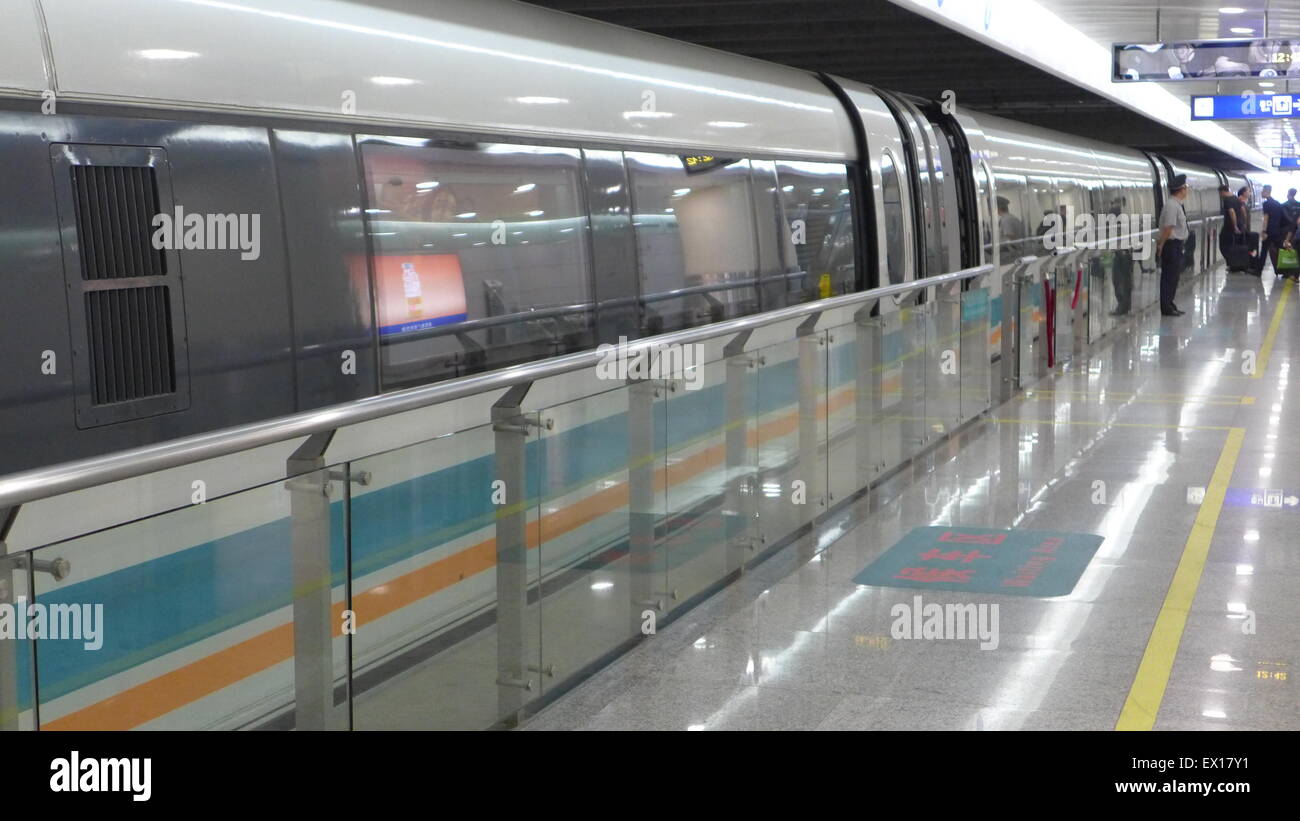 Maglev train Banque de photographies et d’images à haute résolution - Alamy