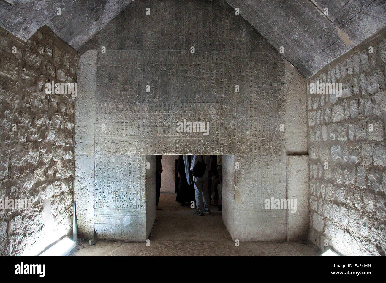 Saqqara, Egypte : pyramide de Téti : Hiéroglyphes sur les murs Photo ...