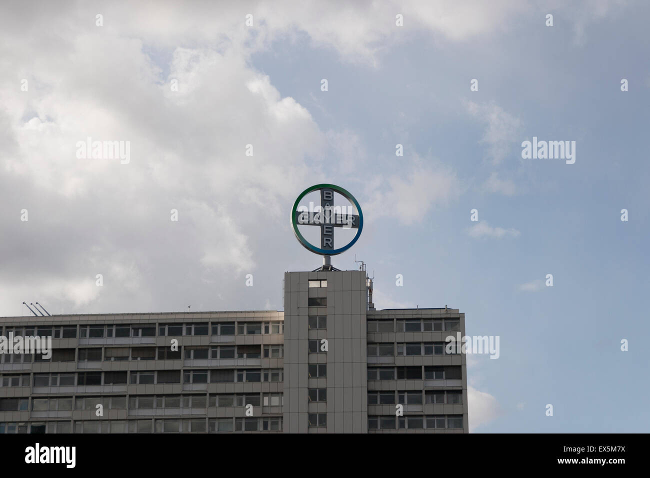 Bayer Logo Bayer Logo Banque d'image et photos - Alamy