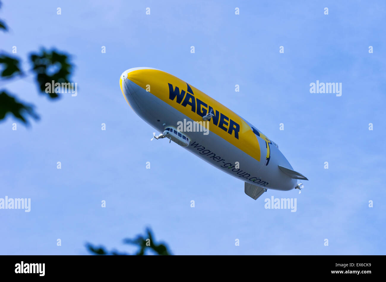 Dirigeable zeppelin nt Banque de photographies et d’images à haute ...