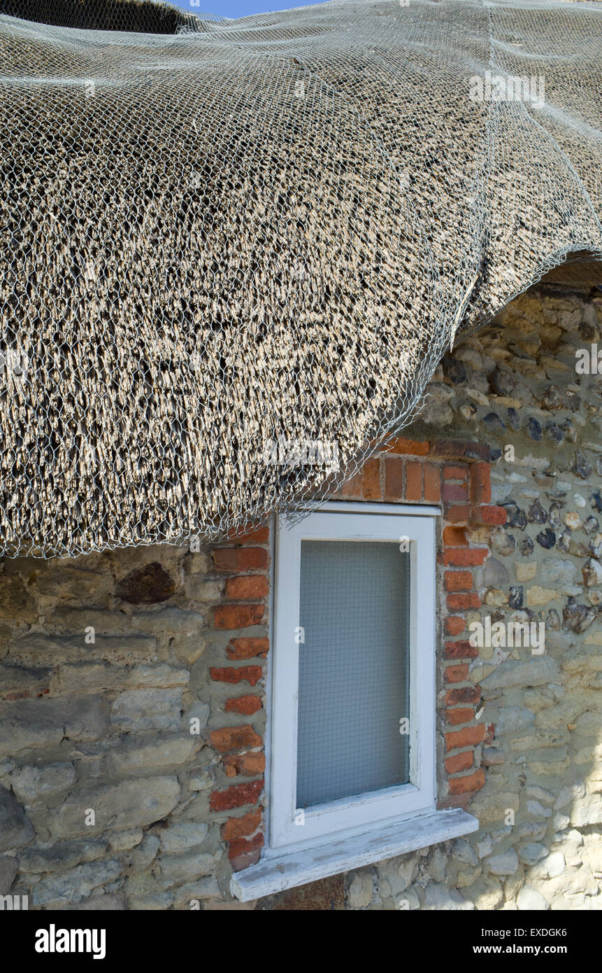 Toiture en pierre traditionnelle Banque de photographies et d’images à ...