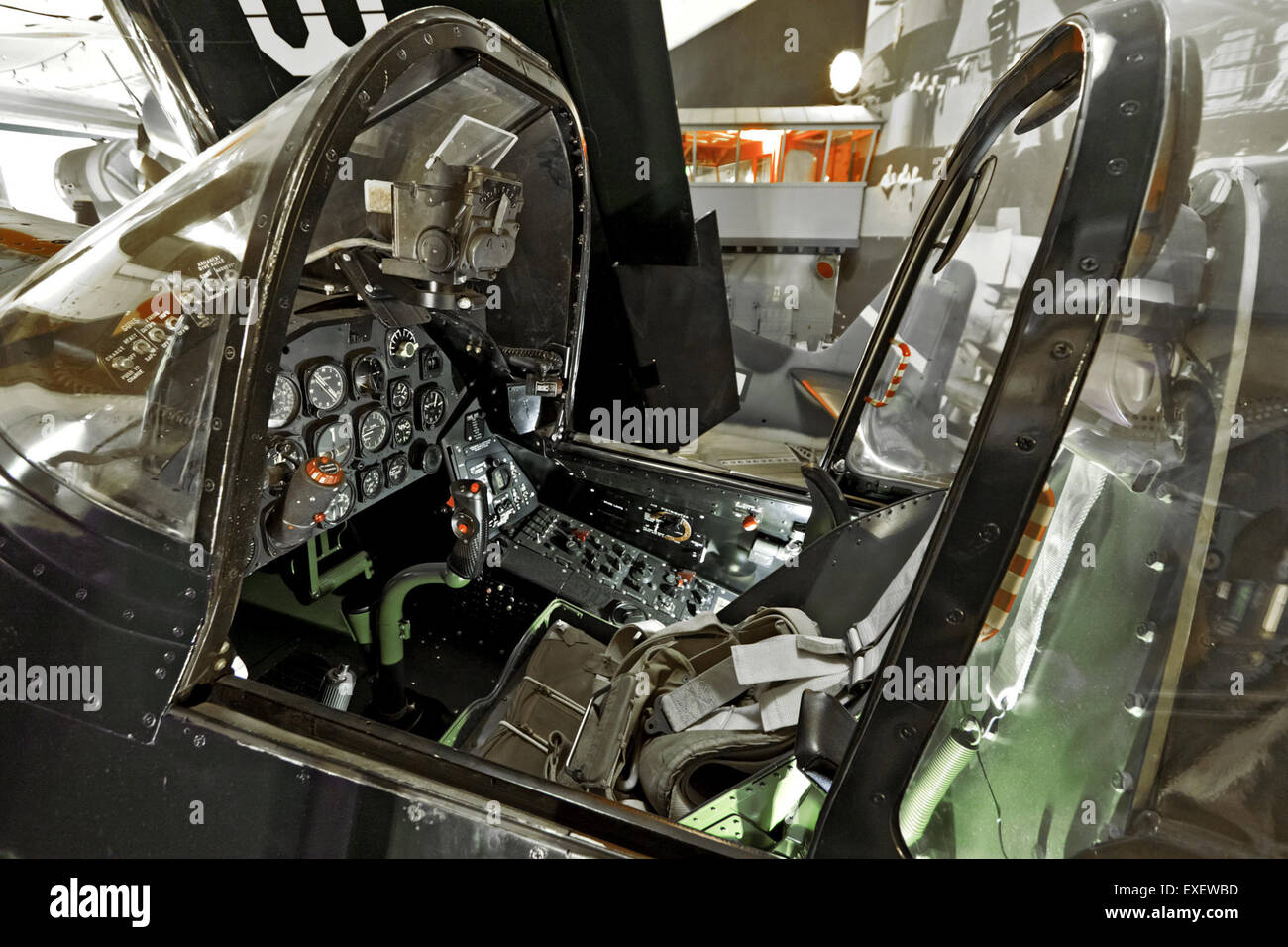 Chance vought f4u corsair cockpit Banque de photographies et d’images à ...