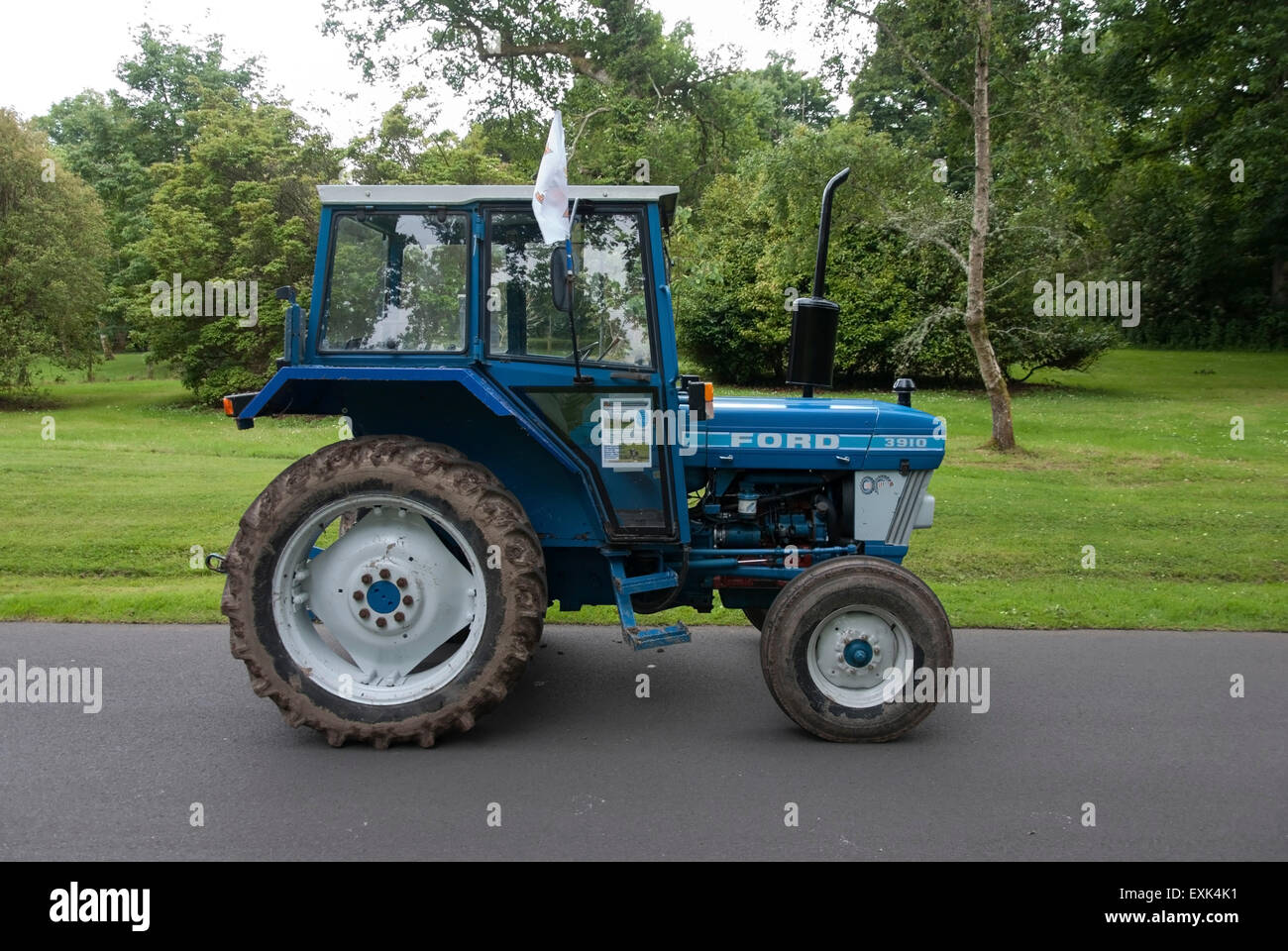 Tracteur Agricole Ford Banque d'image et photos - Alamy