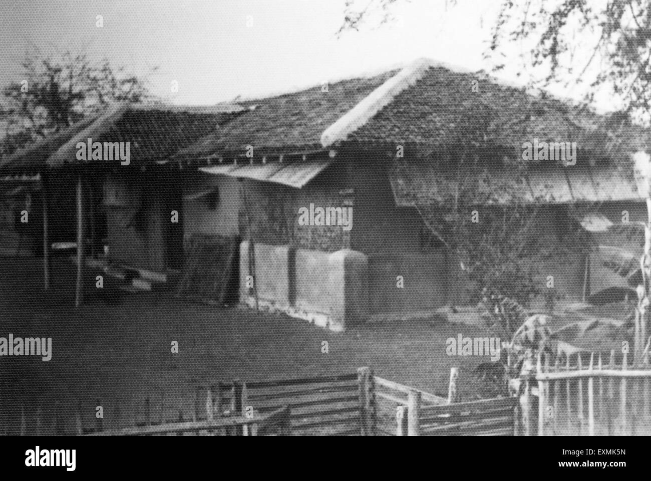 Mahatma Gandhi hut, Sebagram Ashram, Sewagram, Wardha, Nagpur ...
