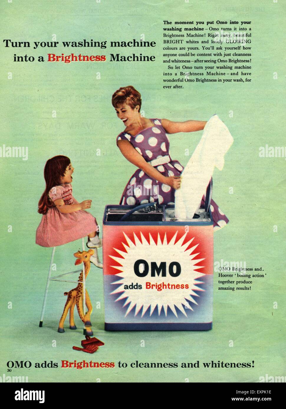 1950s uk omo washing magazine Banque de photographies et d’images à ...