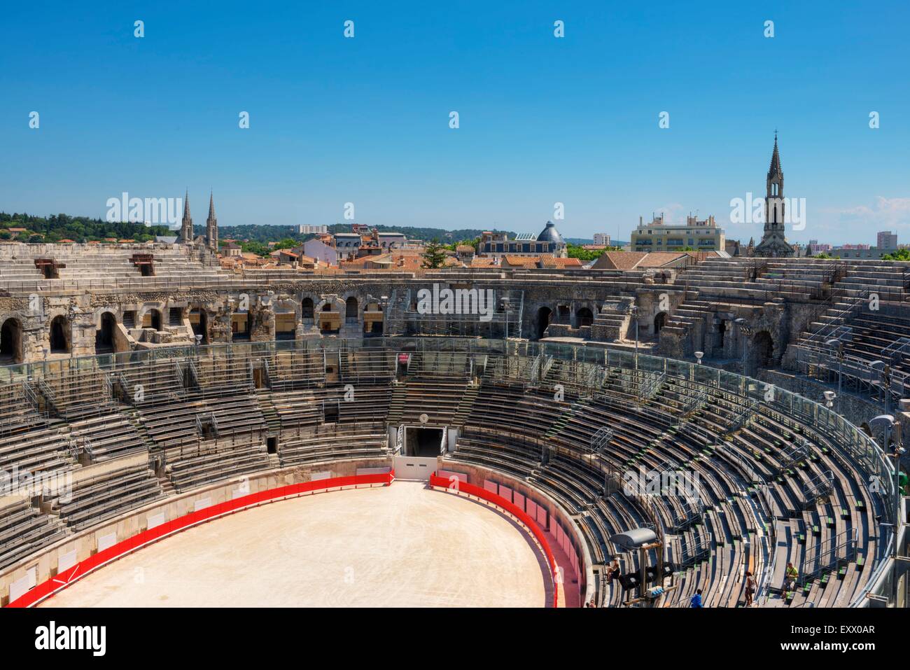 Amphithéâtre romain, Arles, Bouches-du-Rhône, Provence - Alpes-Cote d ...