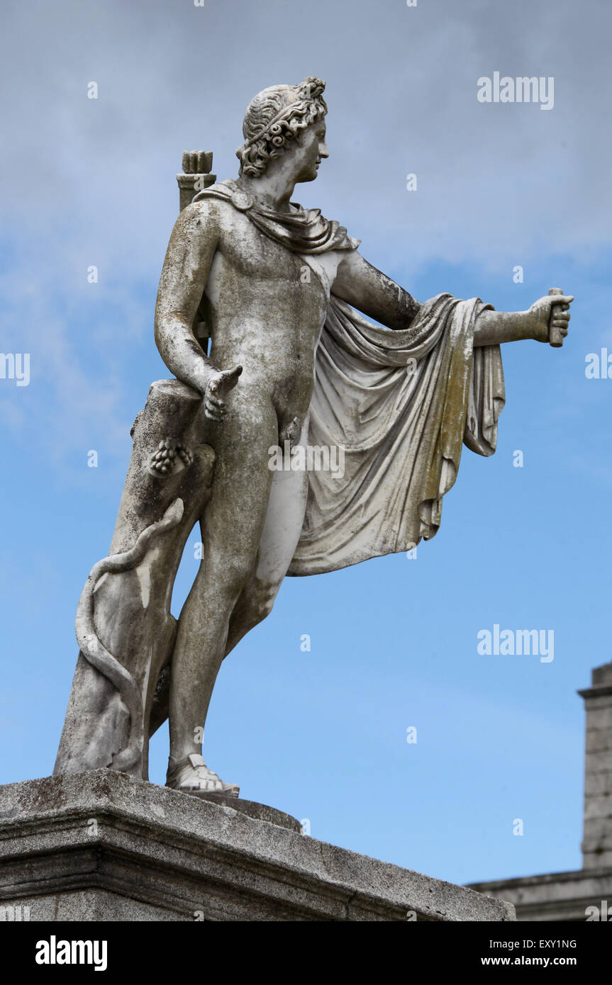 Statue of apollo belvedere Banque de photographies et d’images à haute ...