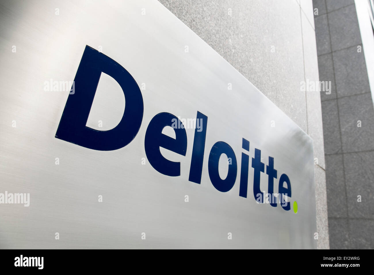 Deloitte logo Banque de photographies et d’images à haute résolution ...