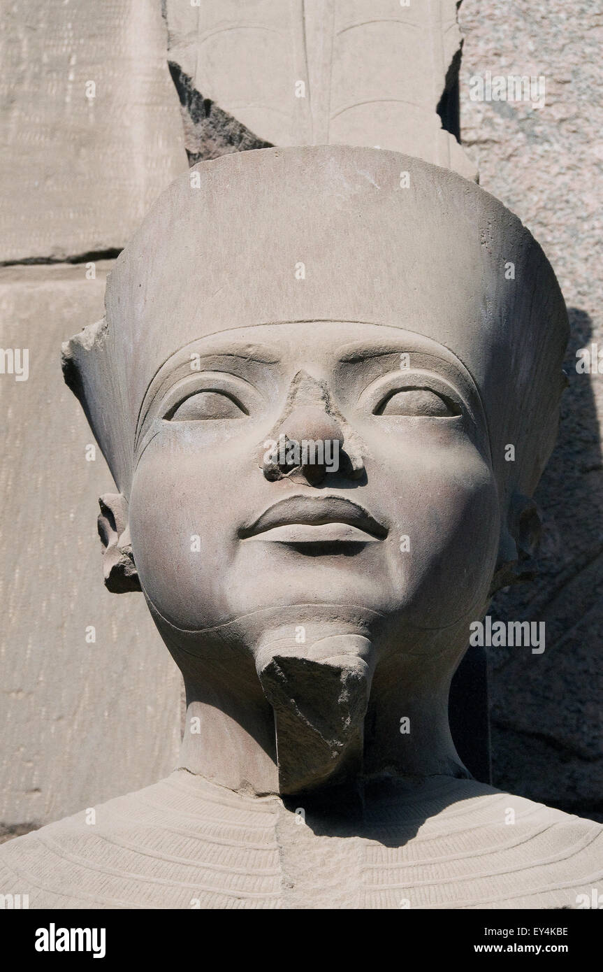 Karnak, Louxor, Egypte. Temple de Karnak sacré pour dieu Amon : la tête ...