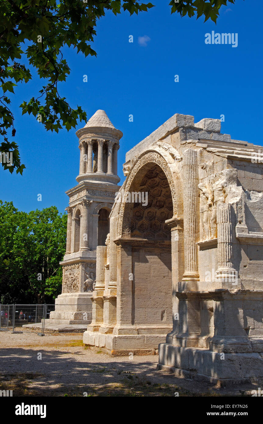 Glanum ruines romaines st remy de provence Banque de photographies et d ...