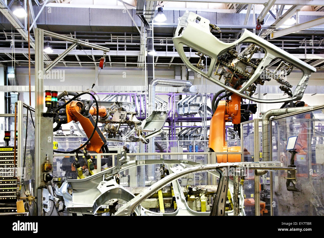 Manufacturing robots Banque de photographies et d’images à haute ...