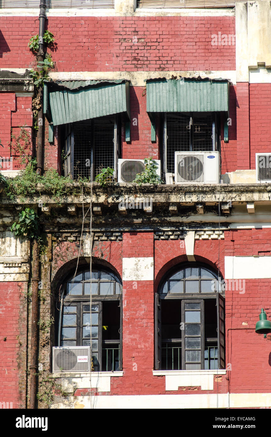 Myanmar slums Banque de photographies et d’images à haute résolution ...