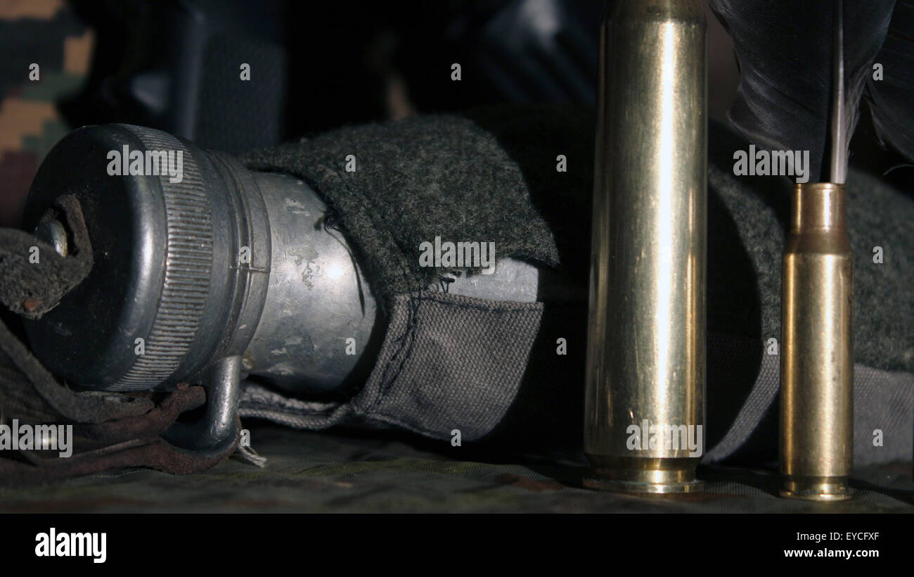 Balles explosives Banque de photographies et d’images à haute résolution - Alamy