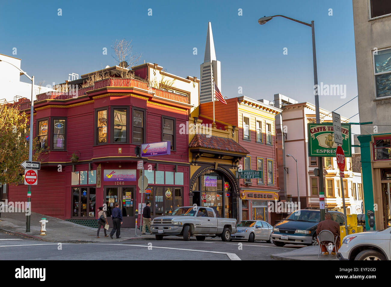 Italian pyramid Banque de photographies et d’images à haute résolution ...