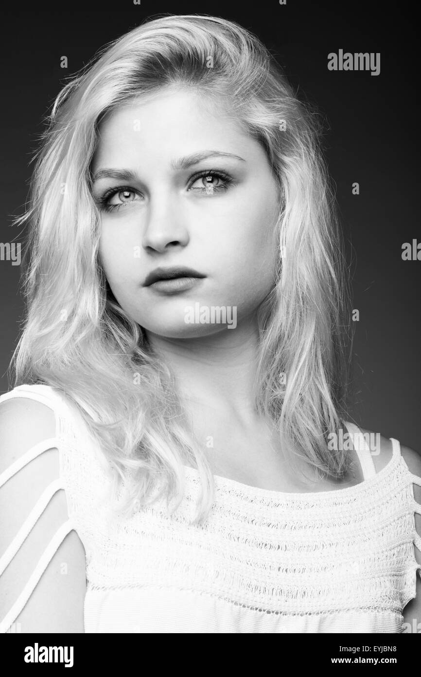 Adolescent russe Banque d'images noir et blanc - Alamy