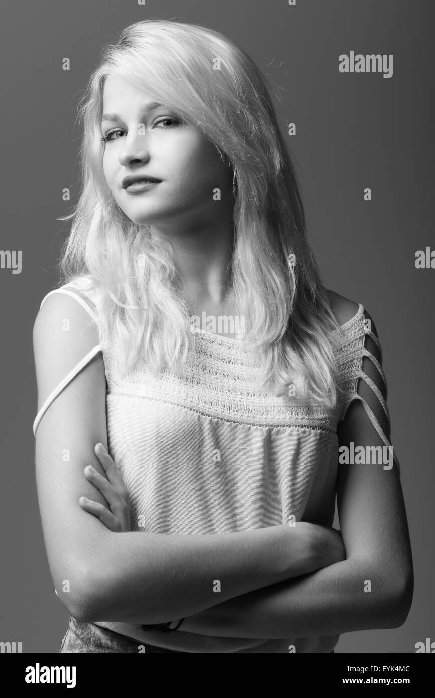 Portrait russian teen model blue Banque de photographies et d’images à ...