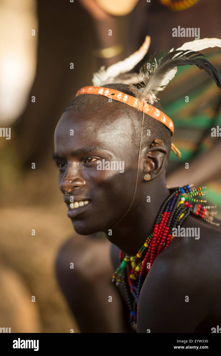Hamer Hamer, man Jumping Bull Cérémonie, Turmi, au sud de la vallée de ...
