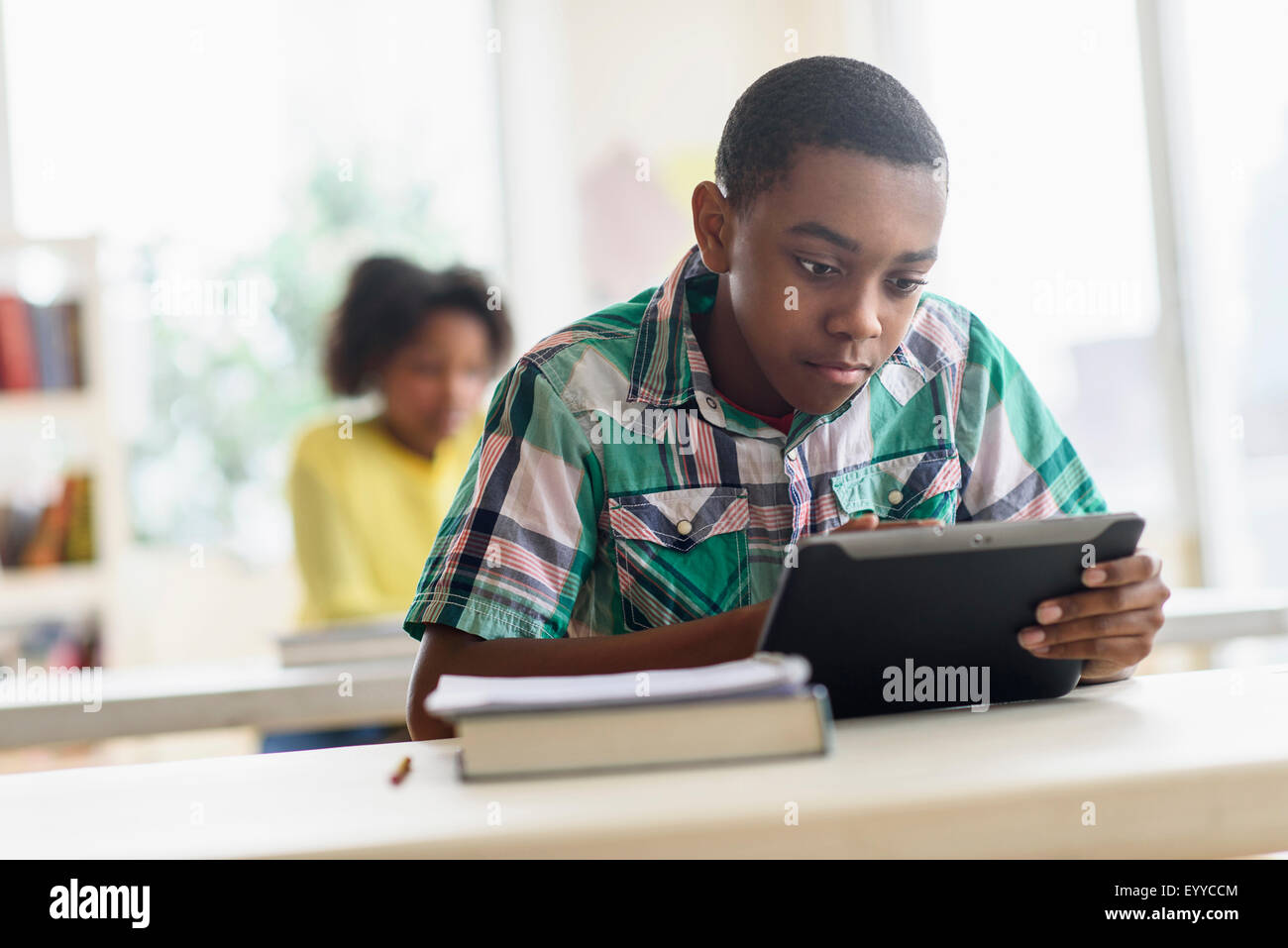 Student tablet classroom Banque de photographies et d’images à haute ...