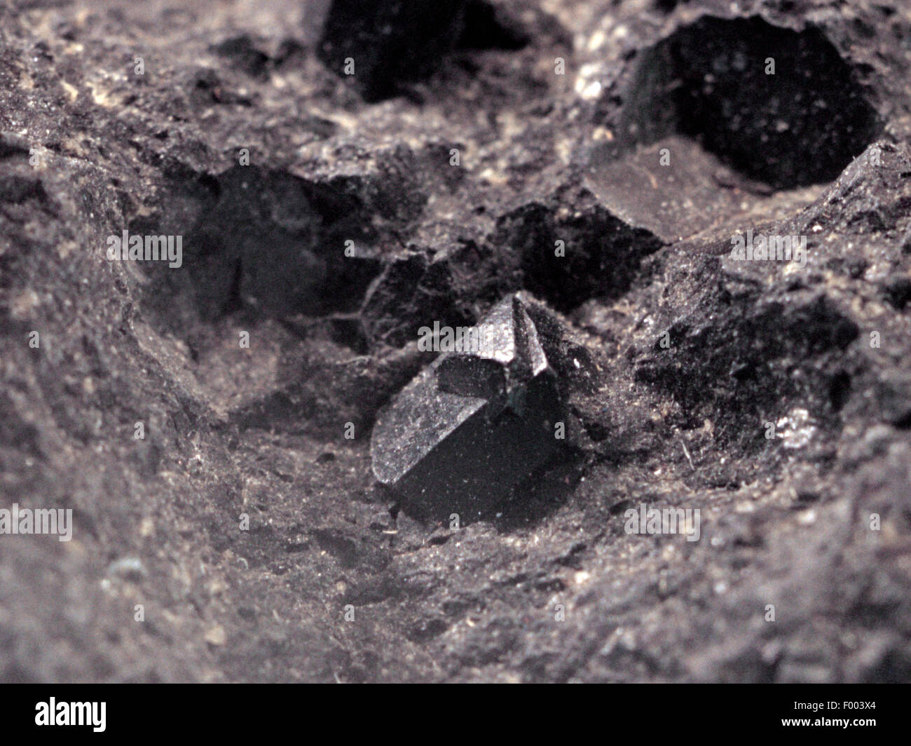 Geology minerals augite augite Banque de photographies et d’images à ...