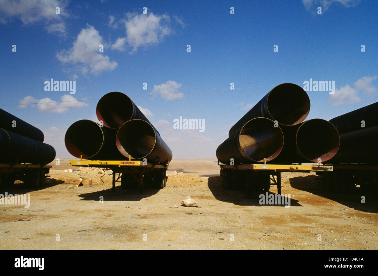 Tubes de pipeline, Ouargla, désert du Sahara, l'Algérie Photo Stock - Alamy