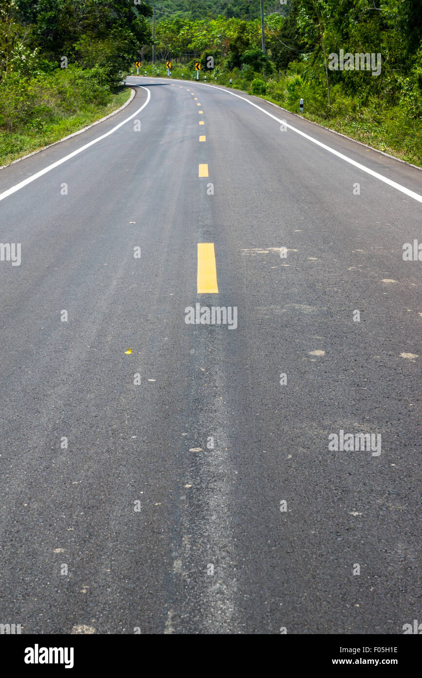 Asphalt roads Banque de photographies et d’images à haute résolution ...