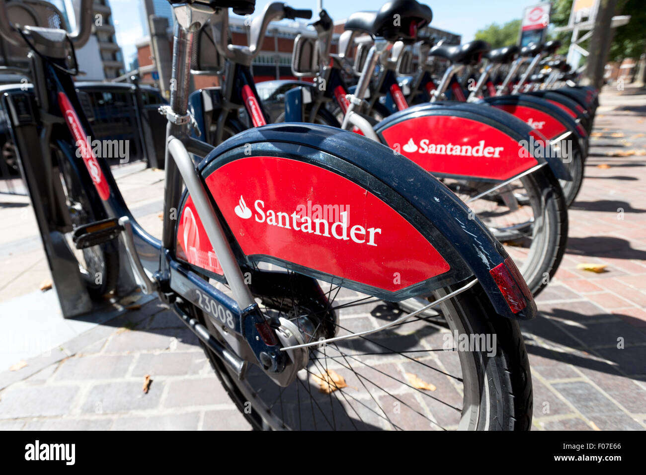 Cycle de santander Banque de photographies et d’images à haute ...